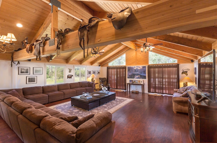 Yosemite Lodge W/pool Hot Tub & Game Room Sleep 16 - Mariposa