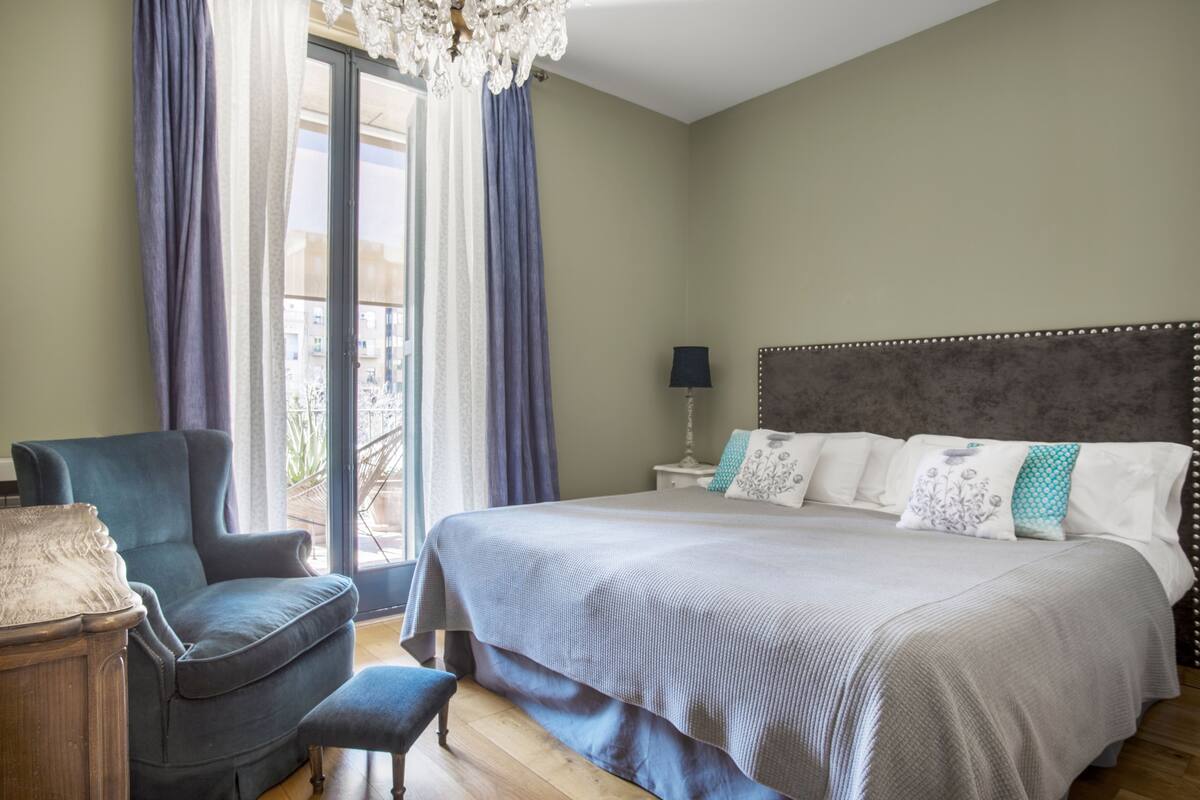 Apartamento superluxo, 5 quartos | Frigobar, cofres nos quartos, cortinas blackout