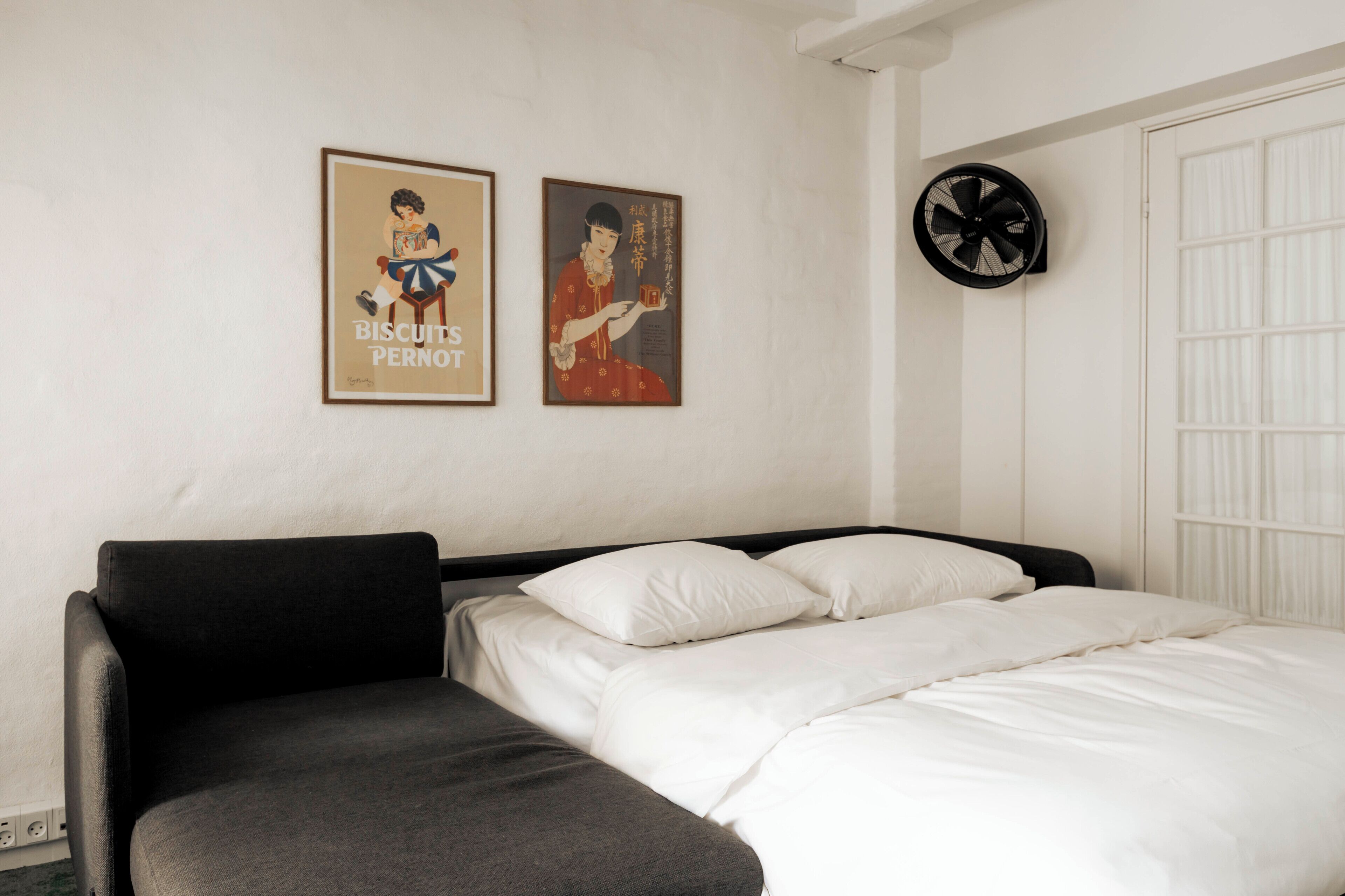 Apartamento Design, 2 quartos, cozinha, vista para o pátio (Amaliegade 43, 1st Floor) | Sala de estar | TV de ecrã plano, filmes pagos 