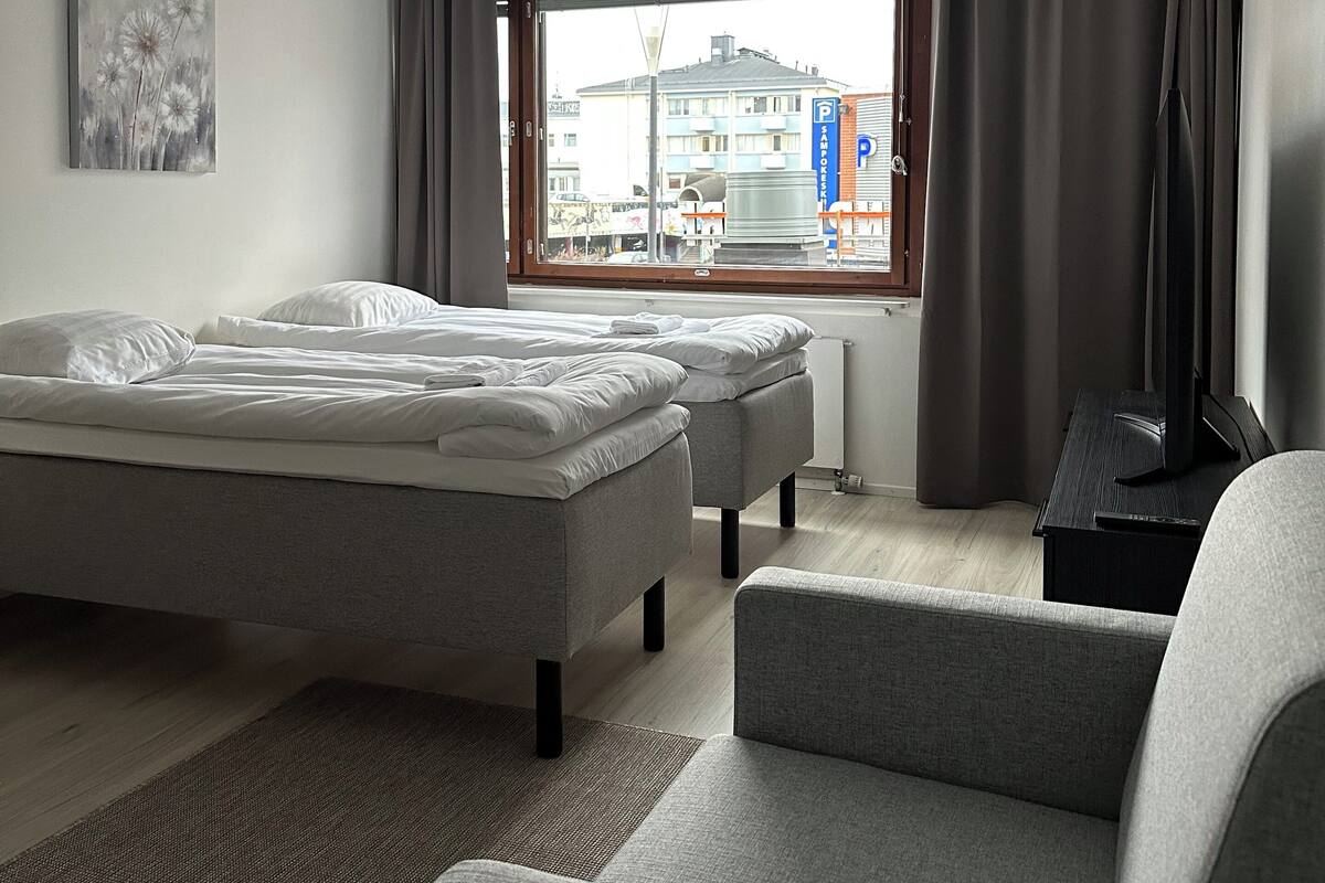 Estúdio | Ferro/tábua de engomar, Wi-fi grátis