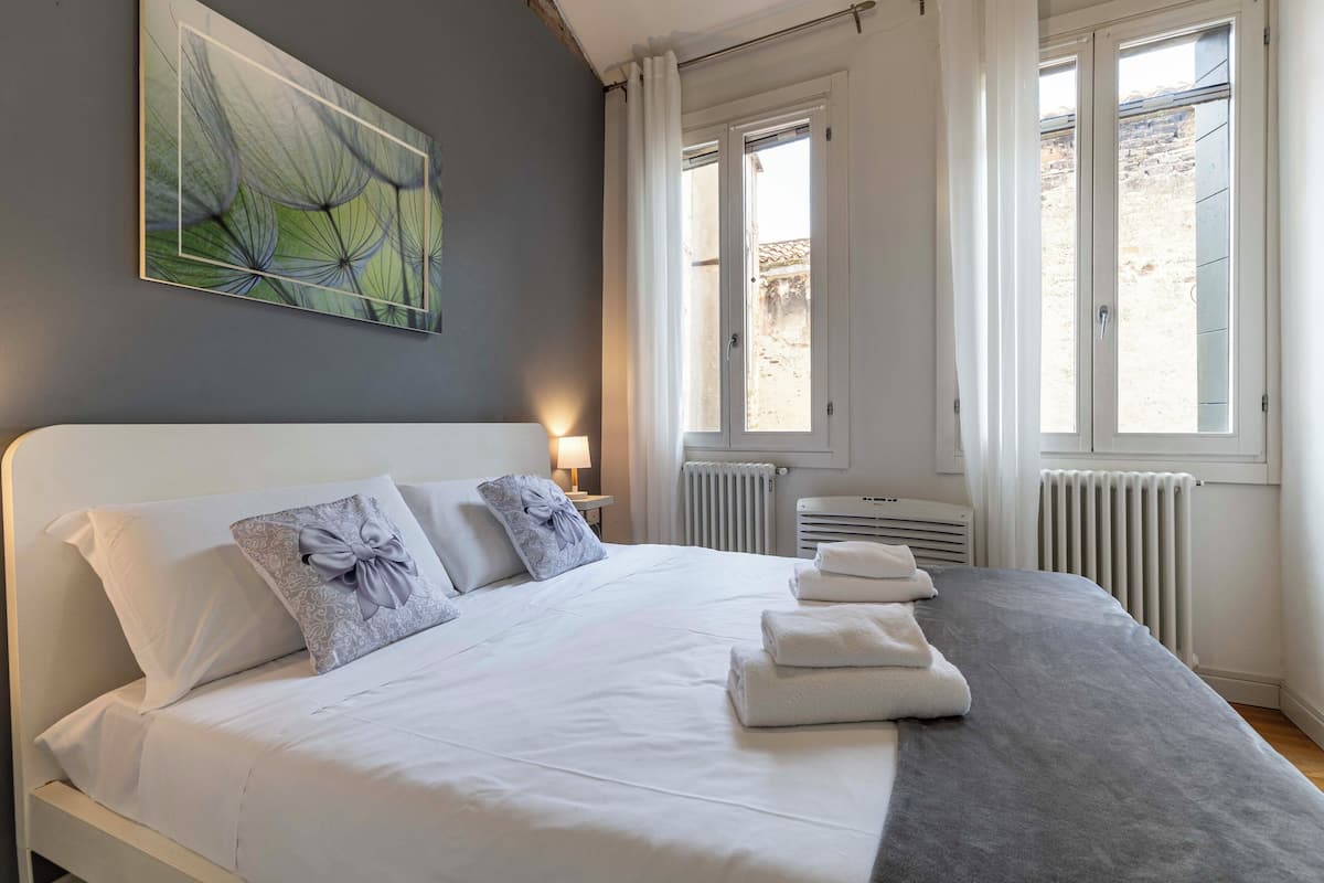 Apartment 1 Bedroom, Ca dei Botteri 4 | Ferros/tábuas de passar roupa, berços (sobretaxa), Wi-Fi de cortesia