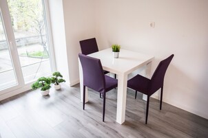 Apartamento Standard | Refeições no quarto