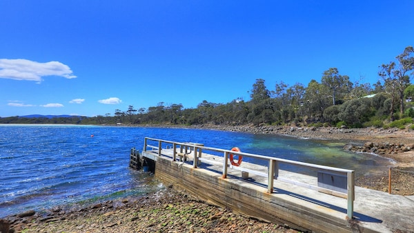 Sommers Bay Beach House - Eaglehawk Neck