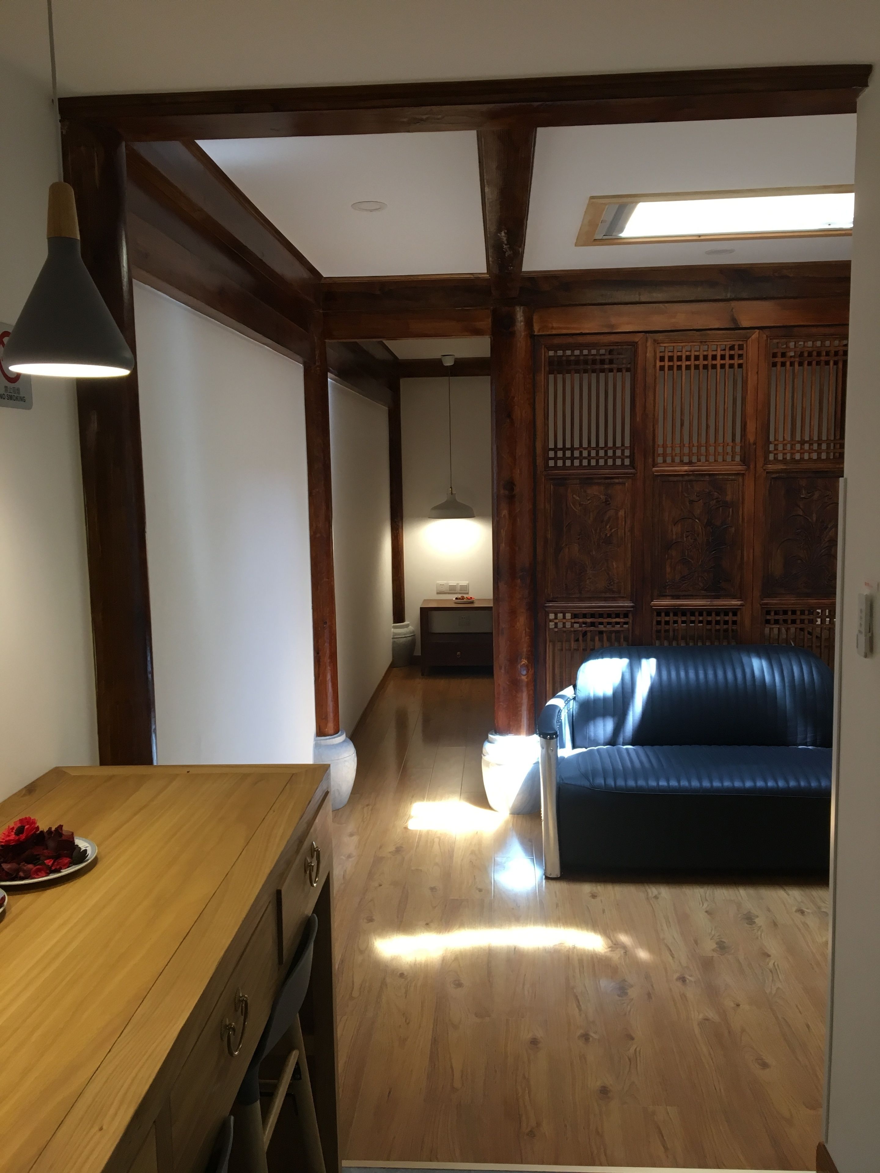 Quarto Duplo Premium | Roupa de alta qualidade, minibar, com mobília individualizada 