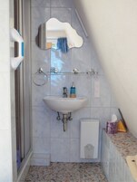 Casa Comfort, 1 quarto, não fumadores, vista para o resort | Casa de banho | Um polibã, um secador de cabelo, toalhas fornecidas