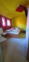 Quarto Duplo | Wi-fi grátis, roupa de cama fornecida