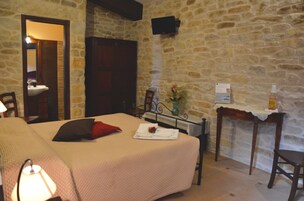 Quarto Triplo Deluxe | 1 quarto, quartos insonorizados, berços/camas para crianças grátis 