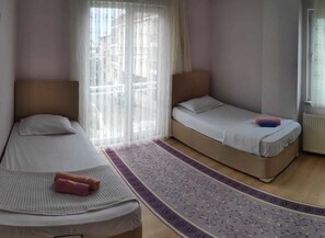 Apartamento | Ferros/tábuas de passar roupa, Wi-Fi de cortesia, roupa de cama