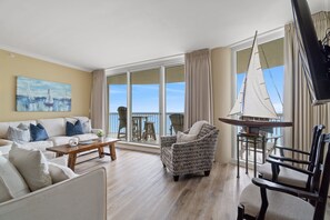 Silver Shells Resort, St. Maarten - Beachfront, Beautiful views, Unit ...