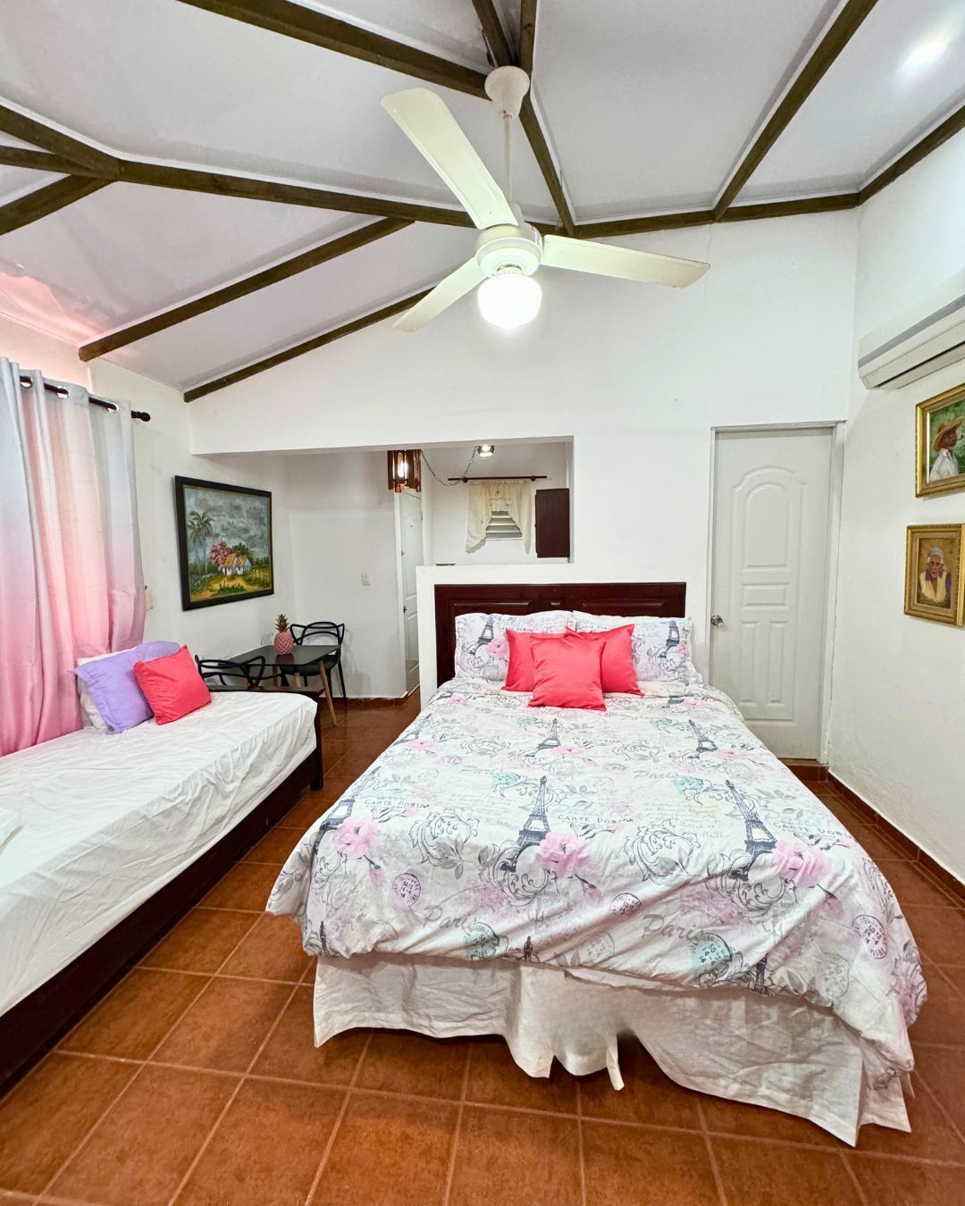Suite-Estúdio Premium, kitchenette | Roupa de alta qualidade, com decoração personalizada 