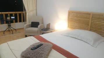 Quarto tradicional, 1 quarto | Individualmente decorados, Wi-Fi de cortesia, roupa de cama