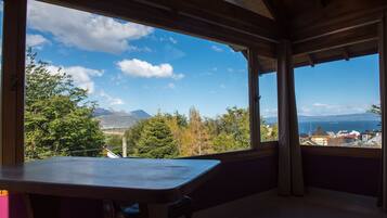 Quarto Superior, banheira de hidromassagem | Vista para a praia ou o mar