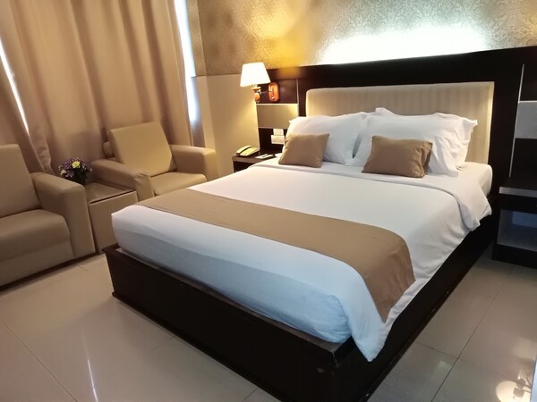 Zahra Syariah Hotel - South East Sulawesi