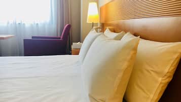 Quarto Duplo Standard, não fumadores | Secretária, quartos insonorizados, ferro/tábua de engomar, Wi-fi grátis
