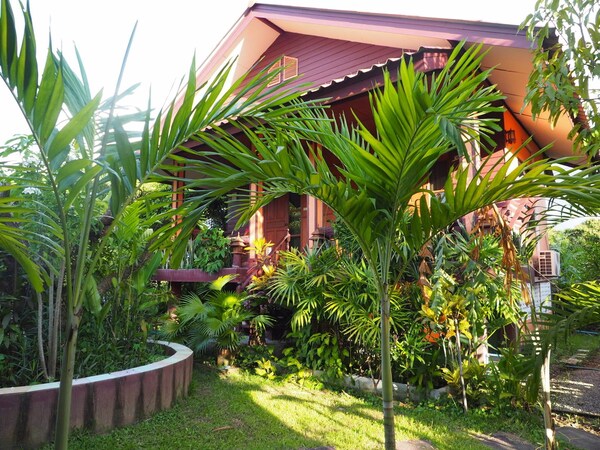 Bansuan Thanormpat Resort - Chiang Mai