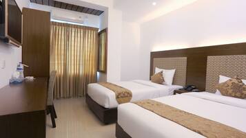 Quarto Twin Superior | 1 quarto, secretária, Wi-fi grátis, roupa de cama fornecida