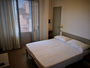 Quarto casal ou duplo | Cofres nos quartos, camas extras/dobráveis (sobretaxa)