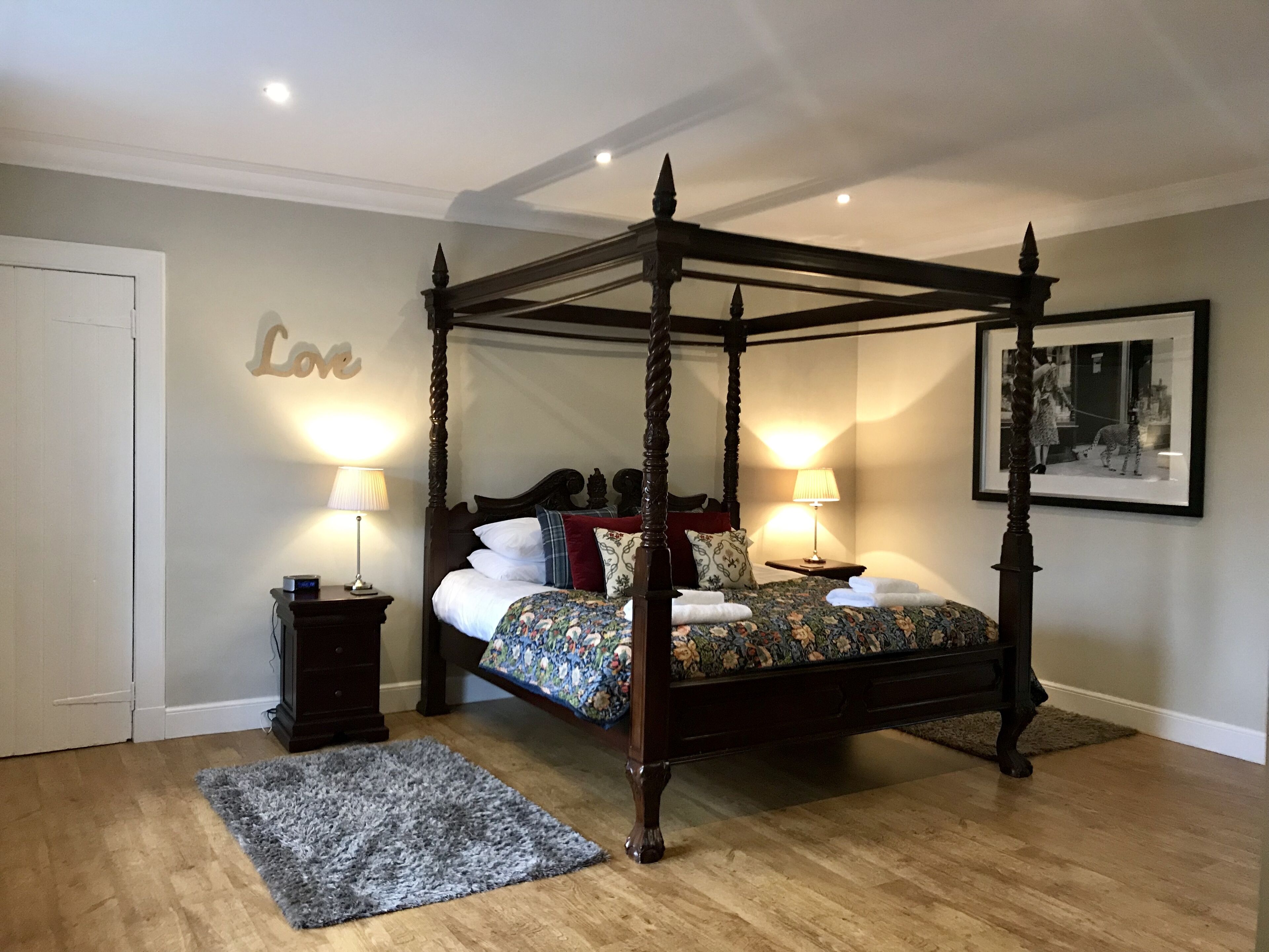 Casa de Campo, 1 cama king-size | 1 quarto, ferro/tábua de engomar, berço de viagem, Wi-fi 