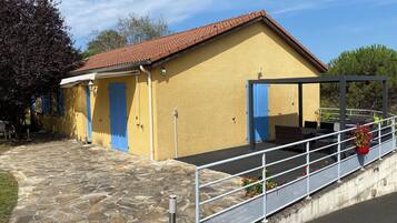 Fachada da propriedade