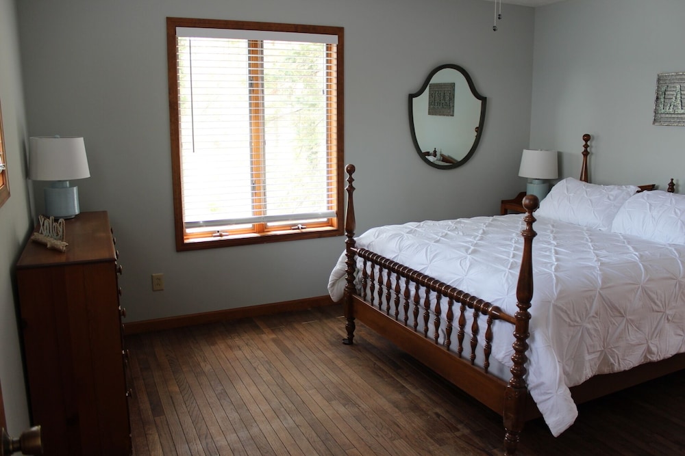 Lakeaholic Living On Canandaigua Lake - Bloomfield, NY