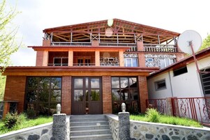 Entrada do alojamento