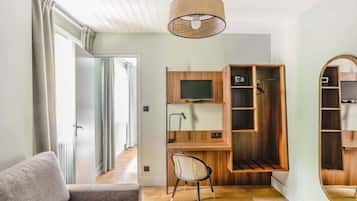 Quarto Quádruplo | Cofre no quarto, com decoração personalizada
