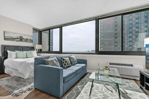 Estúdio superluxo | Área de estar | TV de tela plana