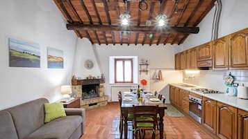 Apartamento conforto, cozinha, vista para o vale | Cozinha privada | Cooktop, cafeteira/chaleira, chaleira elétrica, cadeirão de bebê
