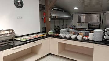 Pequeno-almoço tipo buffet diário incluído