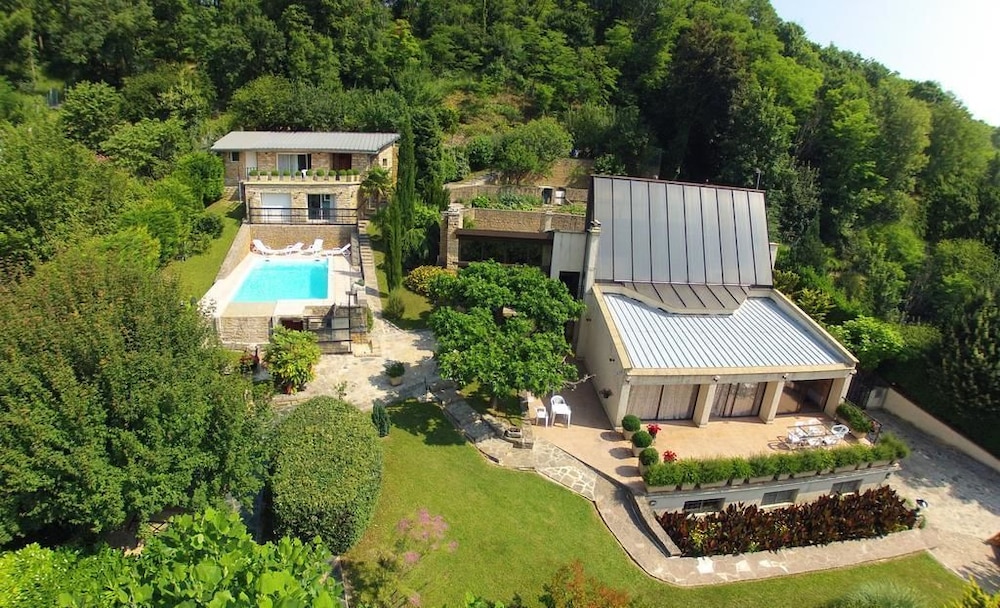 La Villa Du Rhone - Ain