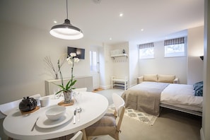 Apartamento | Área de estar | TV de tela plana