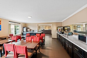 Pequeno-almoço takeaway diário incluído 