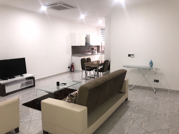 James Persia Piece - Accra