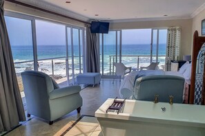 Quarto Duplo Lua de Mel | Com decoração personalizada, com mobília individualizada, Wi-fi grátis 