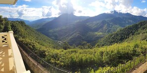 Casa de Luxo, vista para a montanha | Vista do alojamento
