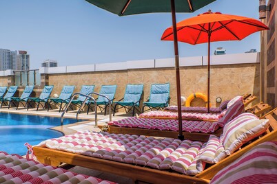 CRYSTAL PLAZA AL MAJAZ HOTEL