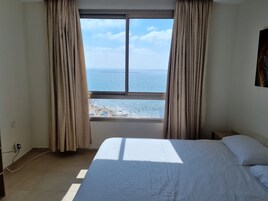 Apartamento, 2 quartos, vista para o mar | Lençóis de algodão egípcio, roupa de alta qualidade, edredões de penas 