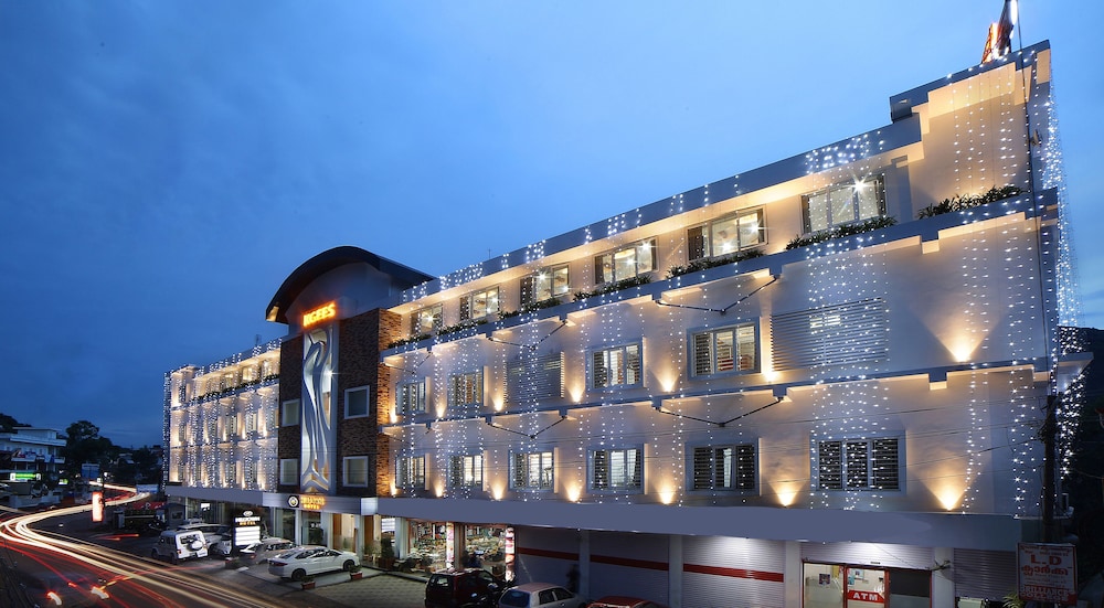 Kgees- Hilltown Hotel - Kattappana
