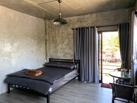 Quarto Clássico | Com decoração personalizada, secretária 