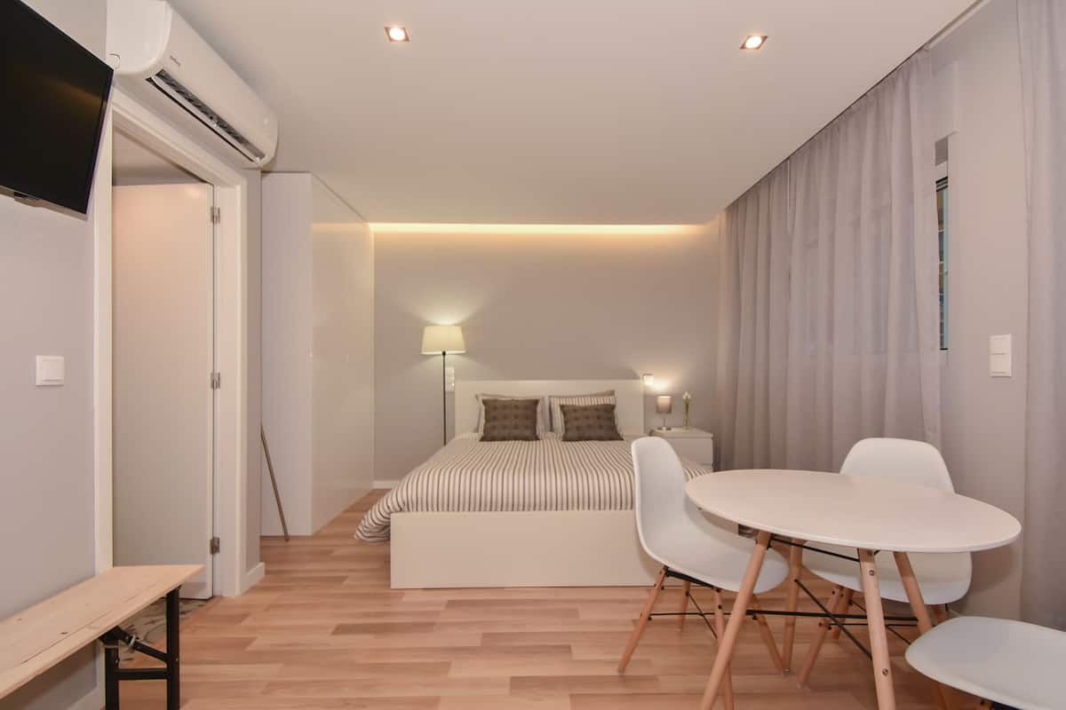 Suite-Estúdio Comfort, kitchenette (3) | Quartos insonorizados, ferro/tábua de engomar