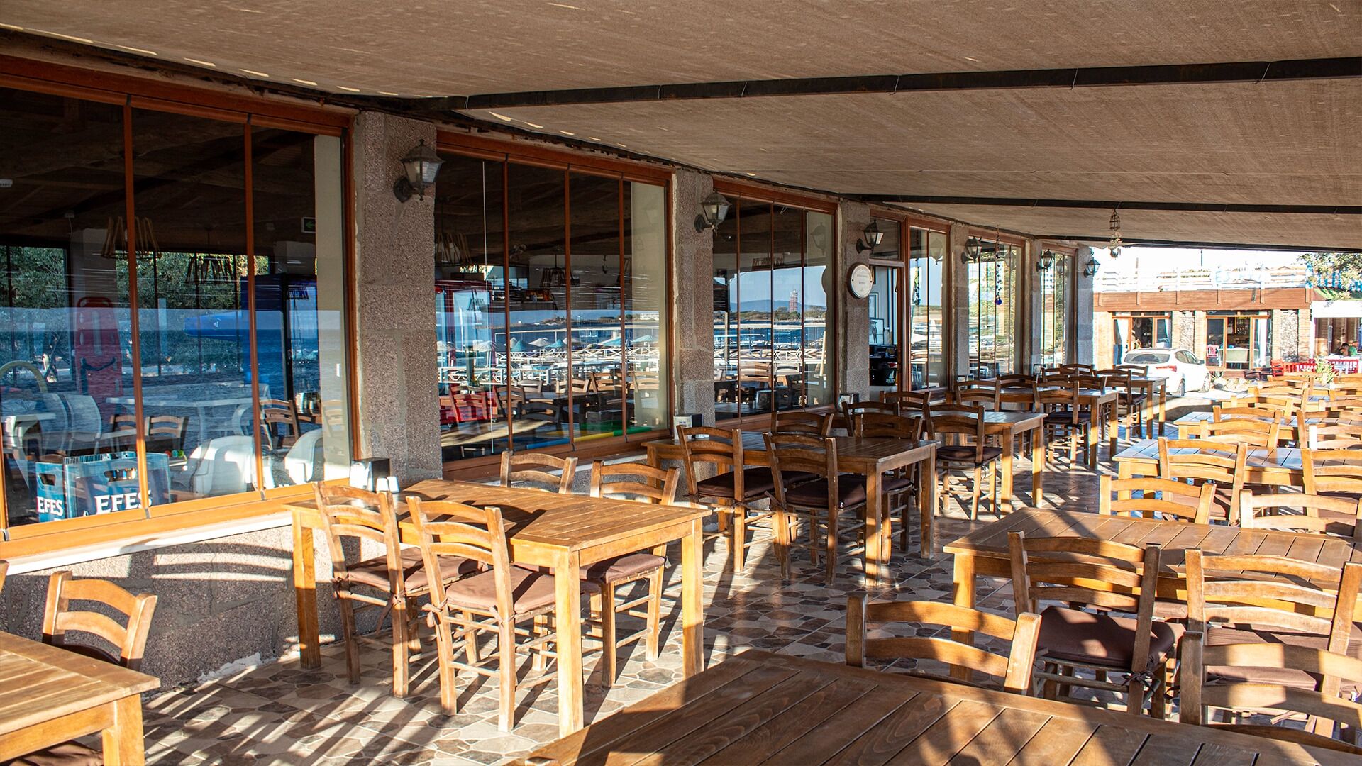 Pequenos-almoços, almoços e jantares servidos 