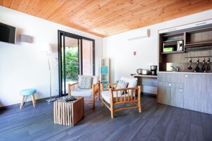 Eco lodge | Cozinha privada | Um frigorífico no espaço comum 