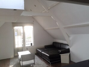 Casa conforto, 1 cama Queen | Sala de estar