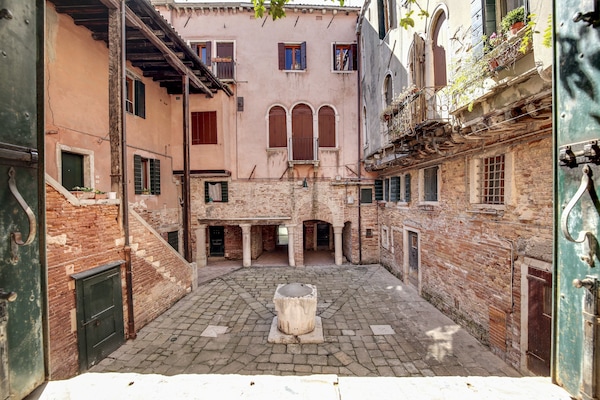 Apartamento, 3 quartos | Vista para o pátio