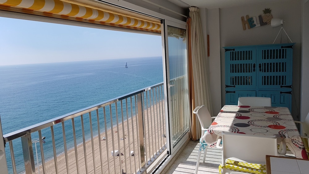 Beautiful Apartment In Residence Feet In Water - Platja d'Aro