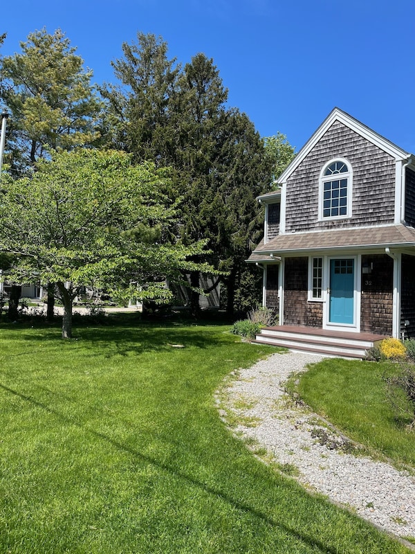 By South Shore, Heavenly Beach House - South Shore Road, RI