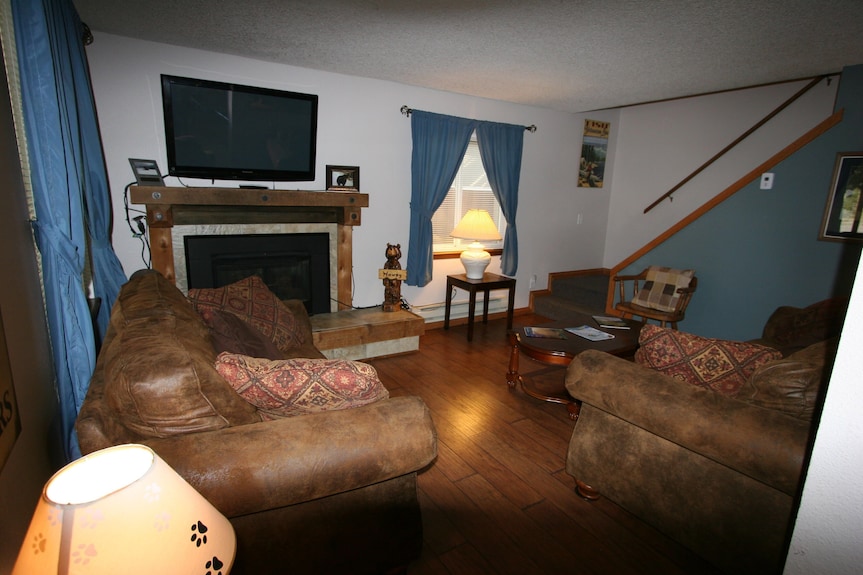 Trails Edge Retreat - West Yellowstone Townhome - 西黃石