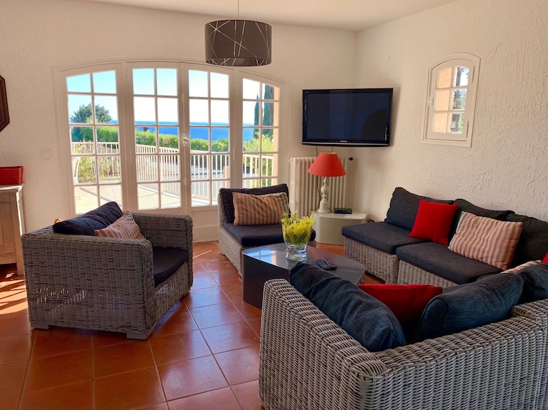 Villa Met Verwarmd Zwembad, Uitzicht Op Zee - Cap Estérel