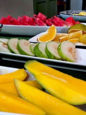 Buffet de pequeno-almoço