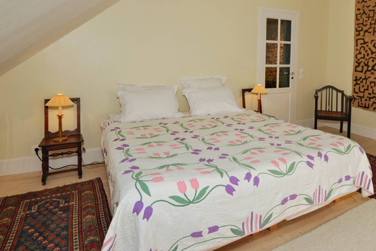 Quarto Duplo, casa de banho anexa, vista para o jardim (Joséphine)